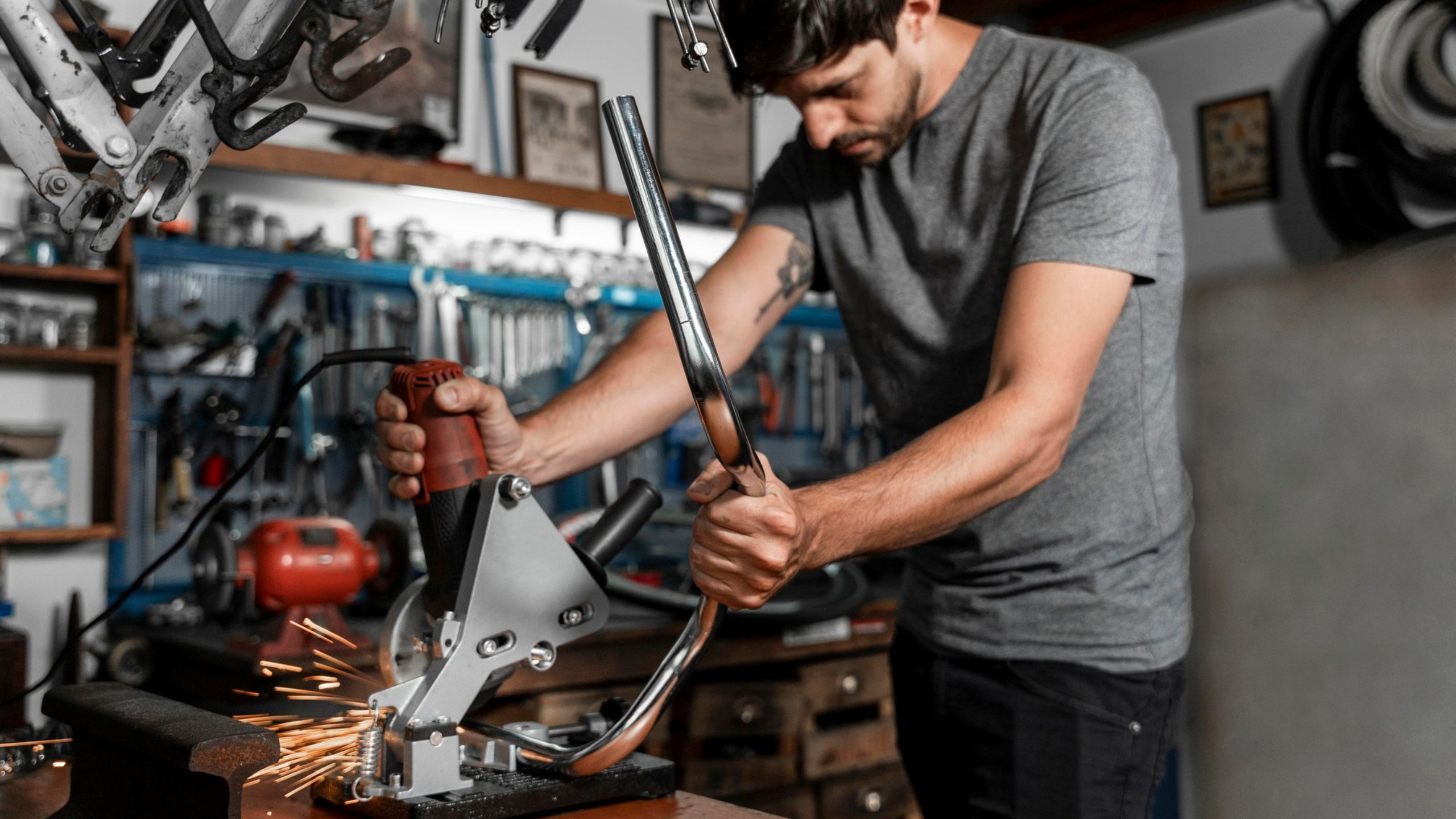 What Comes to Mind When You Hear the Word “Tradesperson”? - Migratrada